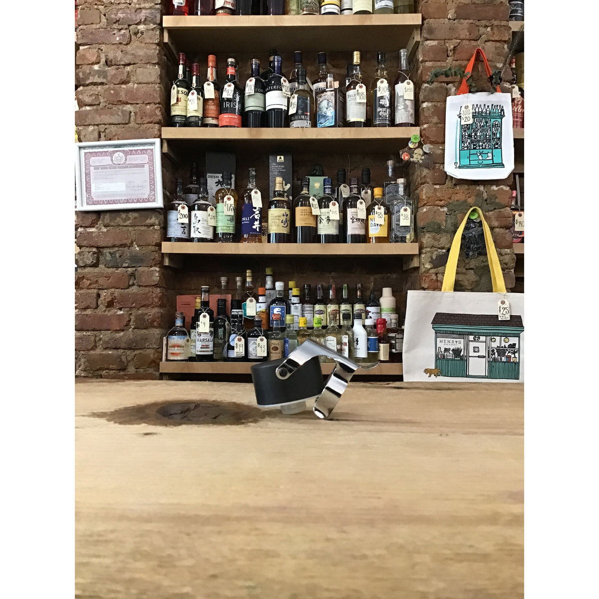 Champagne Stopper – Henry's Wine & Spirit