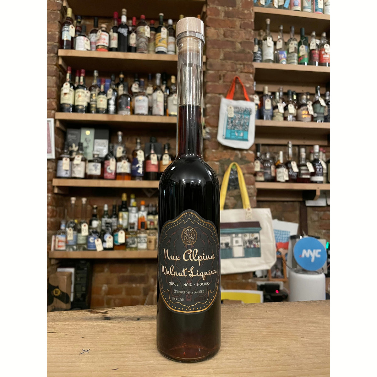 Nux Alpina Walnut Liqueur (375ml) – Henry's Wine & Spirit
